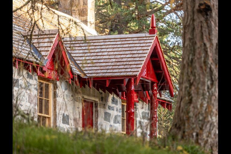 Moxon completes restoration of Scottish cottage once used by Queen ...